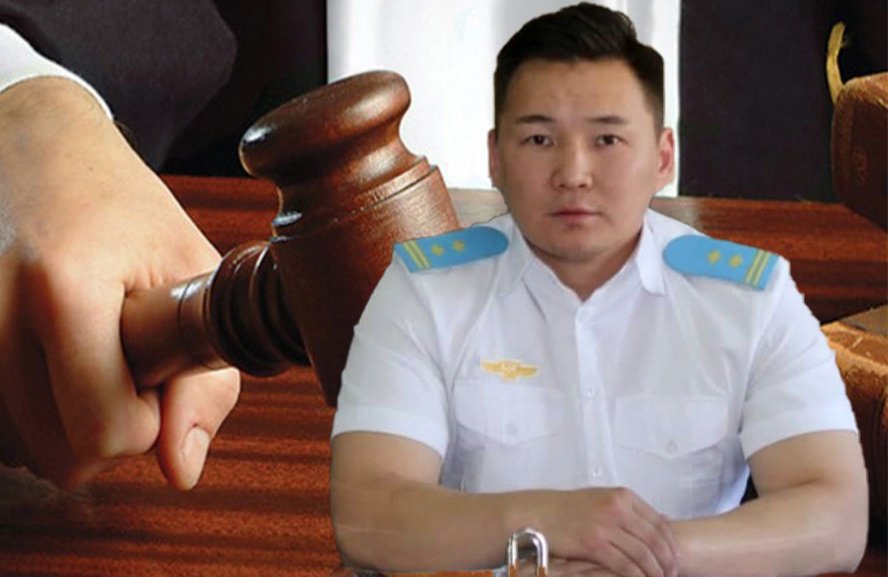 С Батдөл өмгөөлөгчөөсөө татгалзжээ